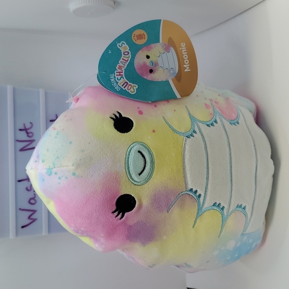 Kellytoy | Toys | Bnwt Ultra Rare Moonie The Water Bear Squishmallows 7 ...